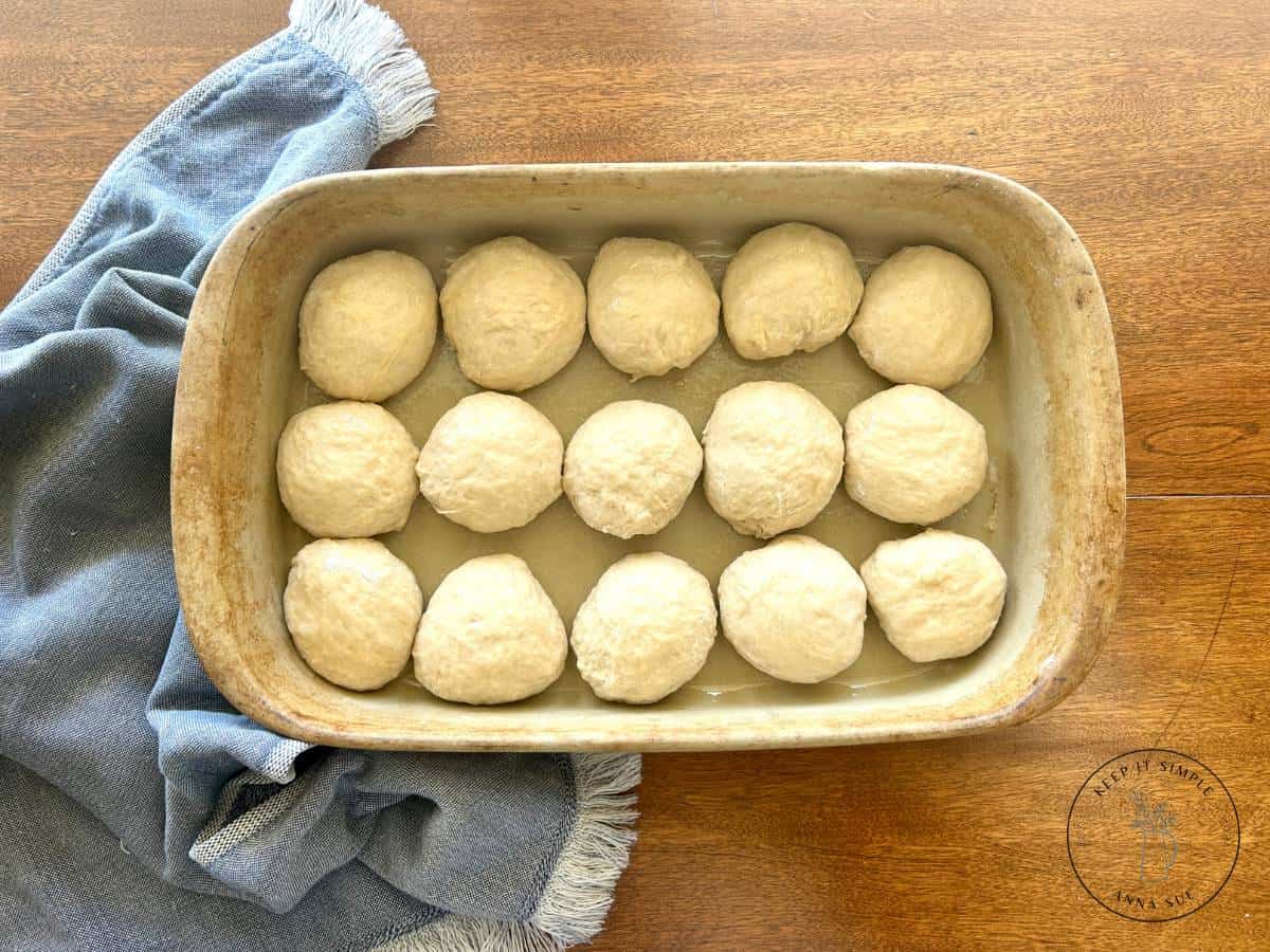 How to Make Old Fashioned Yeast Rolls Without Eggs - Keep It Simple ...