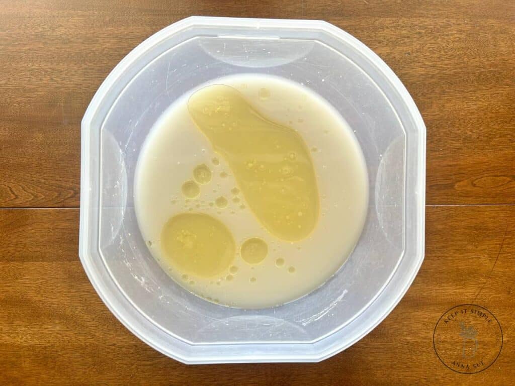 How to Make Old Fashioned Yeast Rolls Without Eggs - Keep It Simple ...