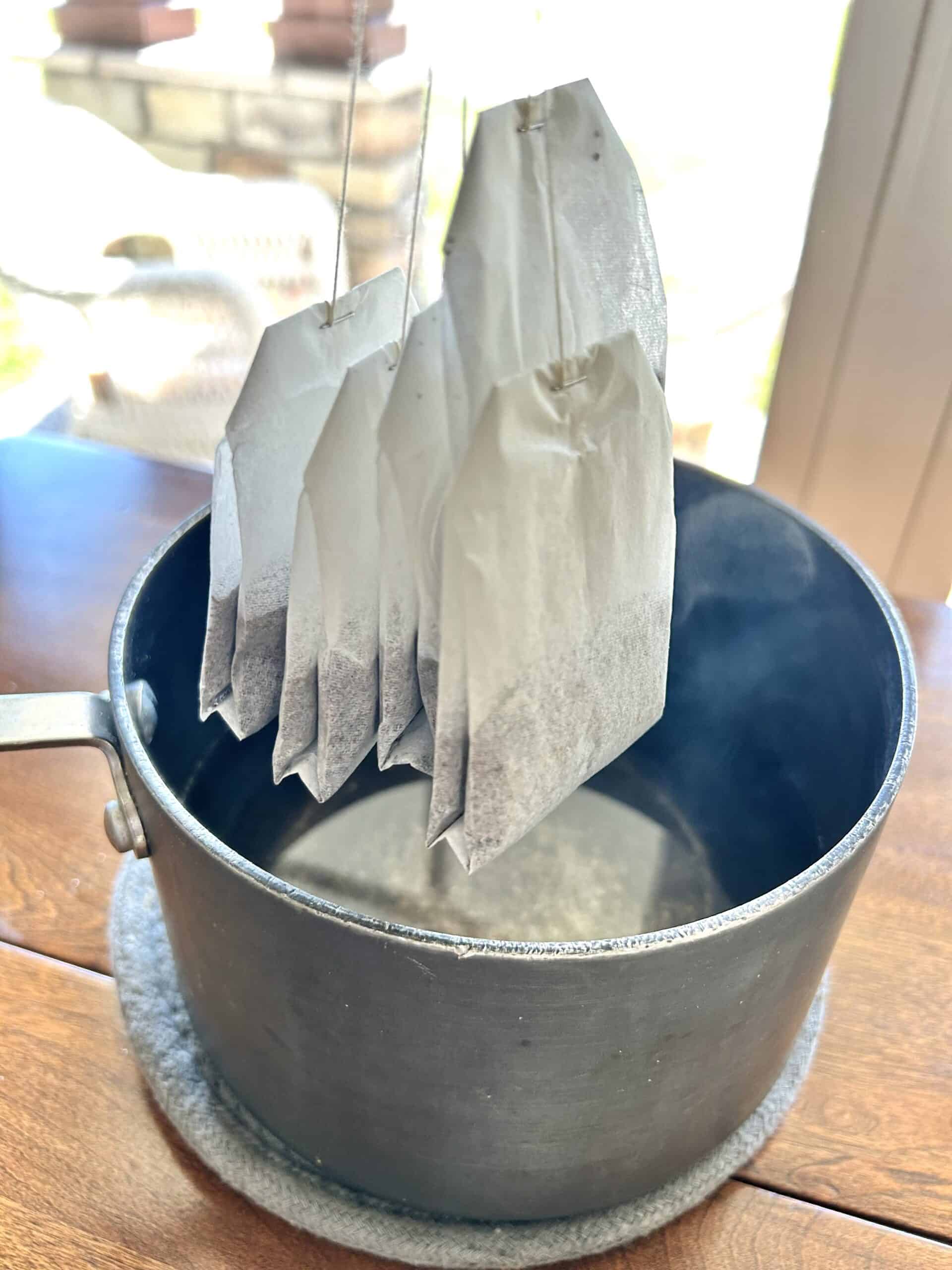 Making Sweet Tea with Tea Bags on the Stove - Keep It Simple Anna Sue
