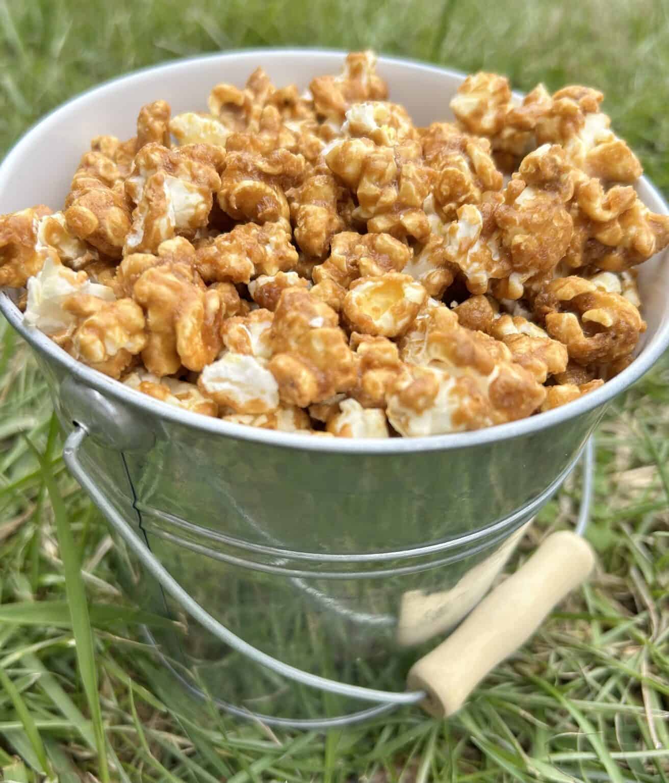Homemade Caramel Popcorn: Delicious and Easy Recipe - Keep It Simple ...