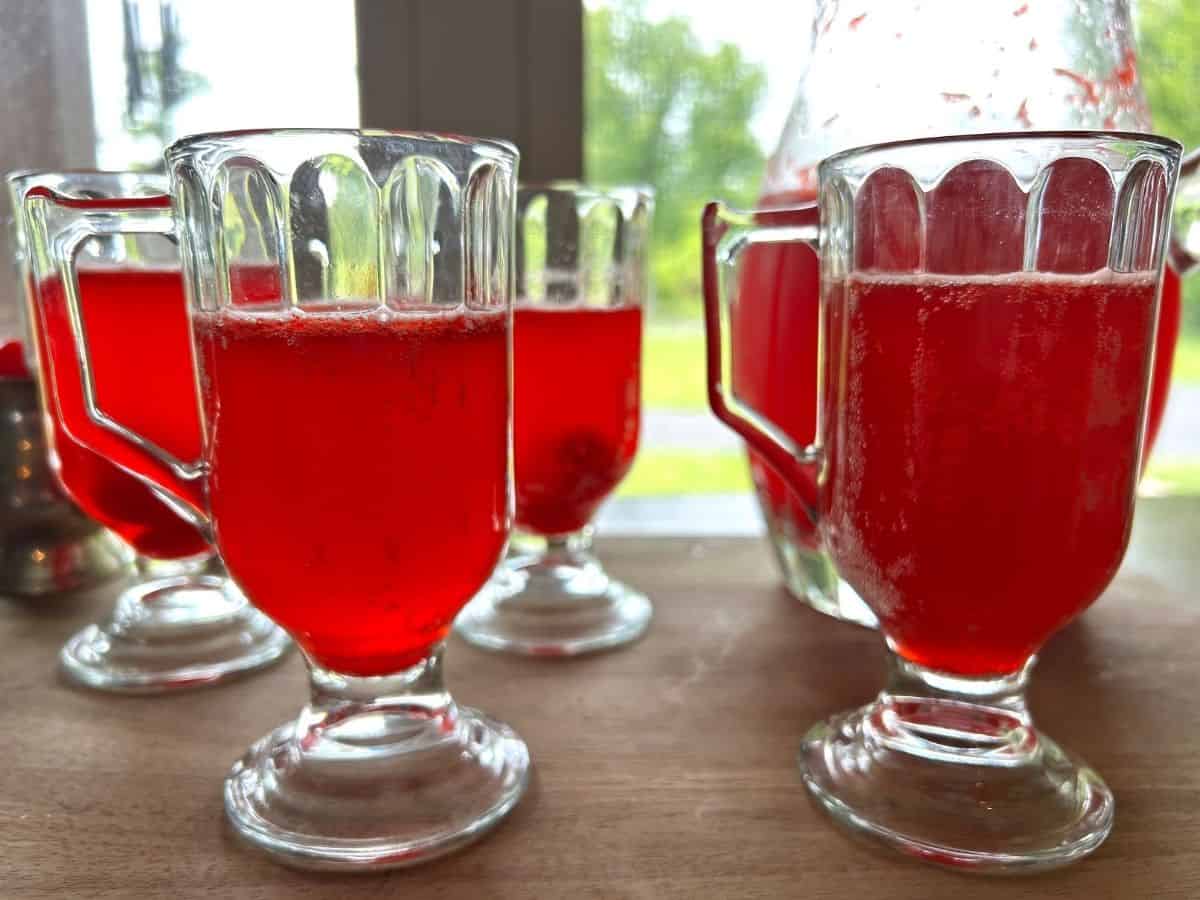 How to Make Cheery Cherry Punch (with Ginger Ale & Pineapple Juice ...