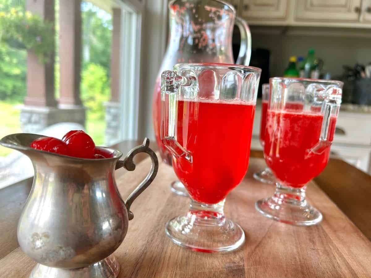 How to Make Cheery Cherry Punch (with Ginger Ale & Pineapple Juice ...